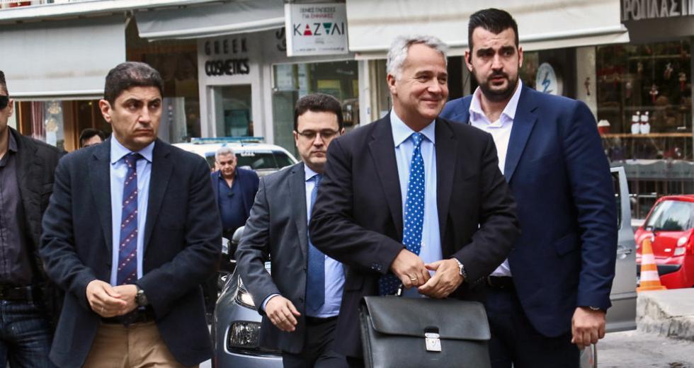 «ΤΣΕΚΟΥΡΙ» ΑΠΟ ΒΟΡΙΔΗ ΚΑΙ «ΦΩΤΙΑ» ΑΠΟ ΤΑ ΜΑΤ – Μάριος Διονέλλης | Πίσω ...