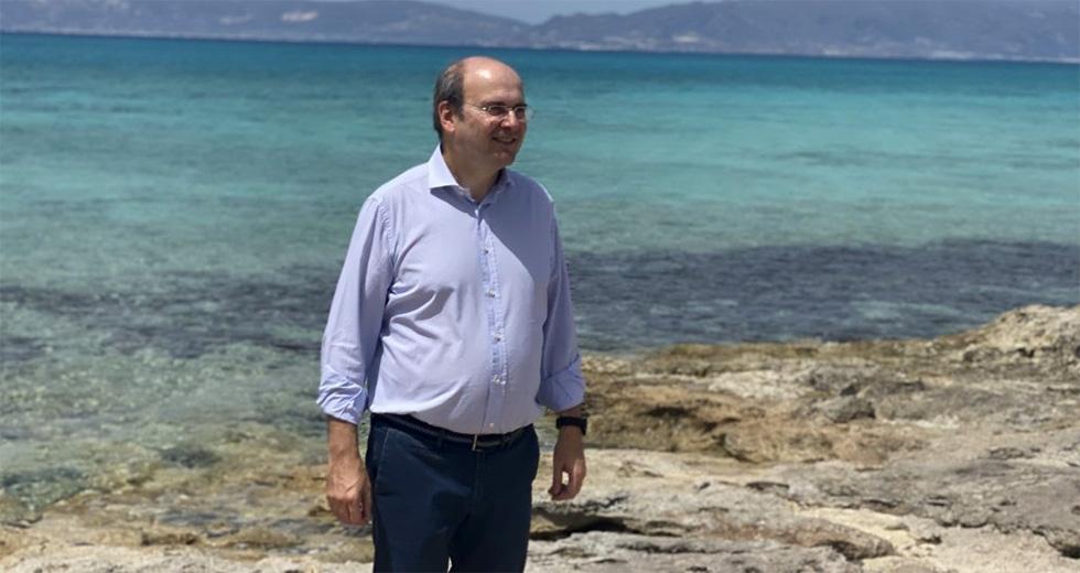 ΕΝΑ ΚΕΡΙ ΣΤΟΝ ΚΩΣΤΗ ΧΑΤΖΗΔΑΚΗ – Μάριος Διονέλλης | Πίσω Σελίδες