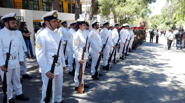 ΣΤΗΝ ΤΕΛΕΥΤΑΙΑ ΤΟΥ ΚΑΤΟΙΚΙΑ Ο ΚΩΝΣΤΑΝΤΙΝΟΣ ΜΗΤΣΟΤΑΚΗΣ – Μάριος ...