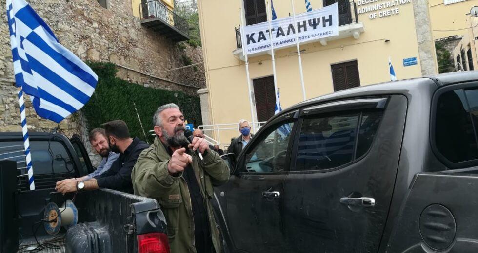 «ΦΩΤΙΕΣ» ΑΝΑΨΑΝ ΟΙ ΔΑΣΙΚΟΙ ΧΑΡΤΕΣ – Μάριος Διονέλλης | Πίσω Σελίδες