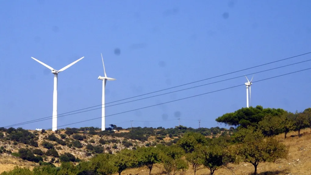 ΜΙΑ ΔΙΟΡΘΩΣΗ ΚΑΙ ΜΕΡΙΚΕΣ ΠΑΡΑΤΗΡΗΣΕΙΣ ΓΙΑ ΤΟ ΑΙΟΛΙΚΟ ΠΑΡΚΟ ΣΤΟΝ ΧΑΝΔΡΑ ...