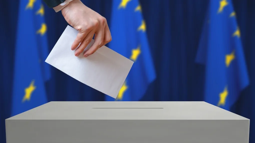 Μάριος Διονέλλης | Πίσω Σελίδες – Μάριος Διονέλλης | Πίσω Σελίδες Logo