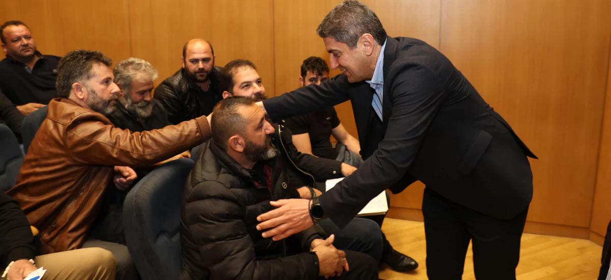 ΟΤΑΝ ΟΙ ΑΓΡΟΤΕΣ ΤΗΣ ΚΡΗΤΗΣ ΕΠΙΝΑΝ ΝΕΡΟ ΣΤΟ ΟΝΟΜΑ ΤΟΥ ΥΠΟΥΡΓΟΥ – Μάριος ...